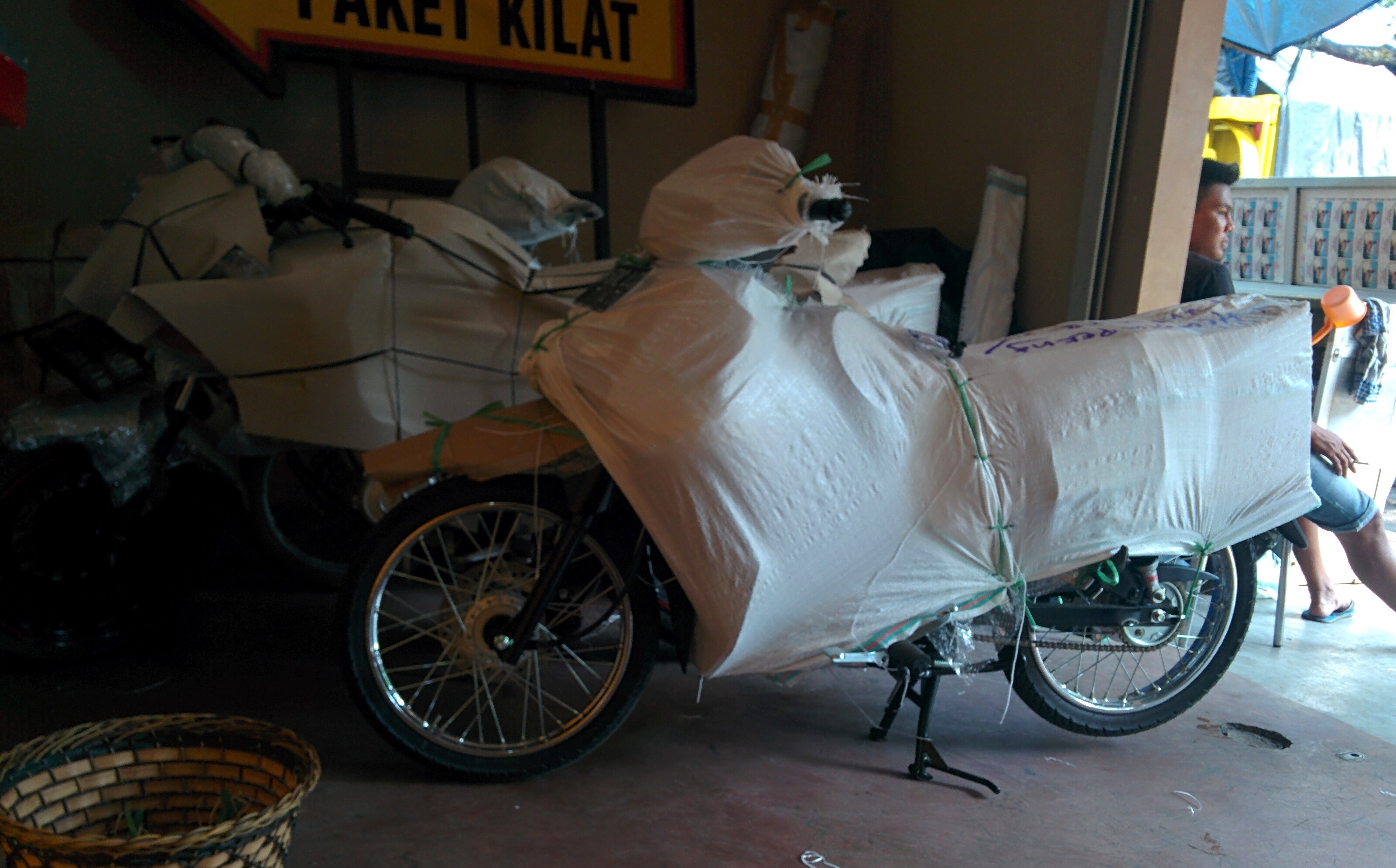 Kirim Paket Motor via Herona Express | Musafir Kehidupan