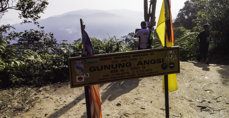 Mendaki Gunung Angsi | Musafir Kehidupan